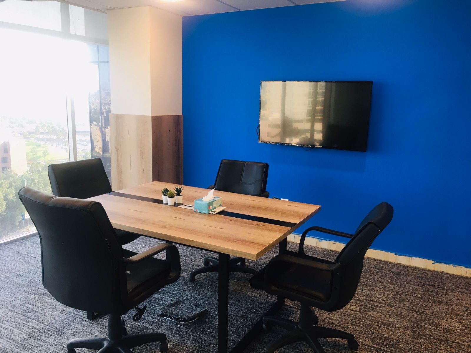 5 Person Coworking Space at Plot 8 B Main Shahrah-e-faisal Rd Block A ...