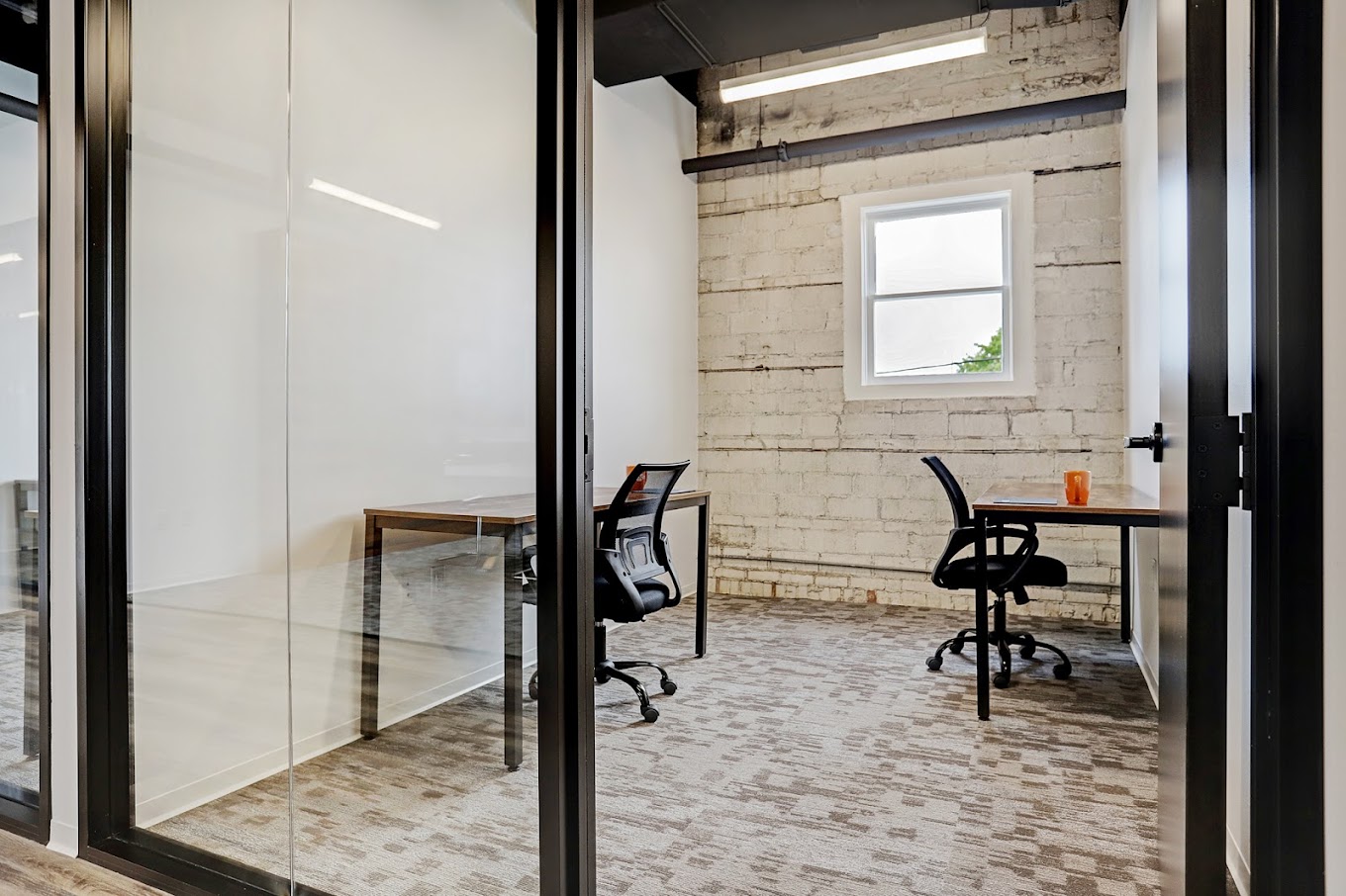 3 Person Private Office at 1923 Washington Ave, Houston | Office Hub
