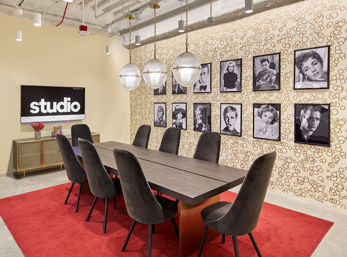 2 Person Private Office at 407 N Maple Dr, Beverly Hills | Office Hub