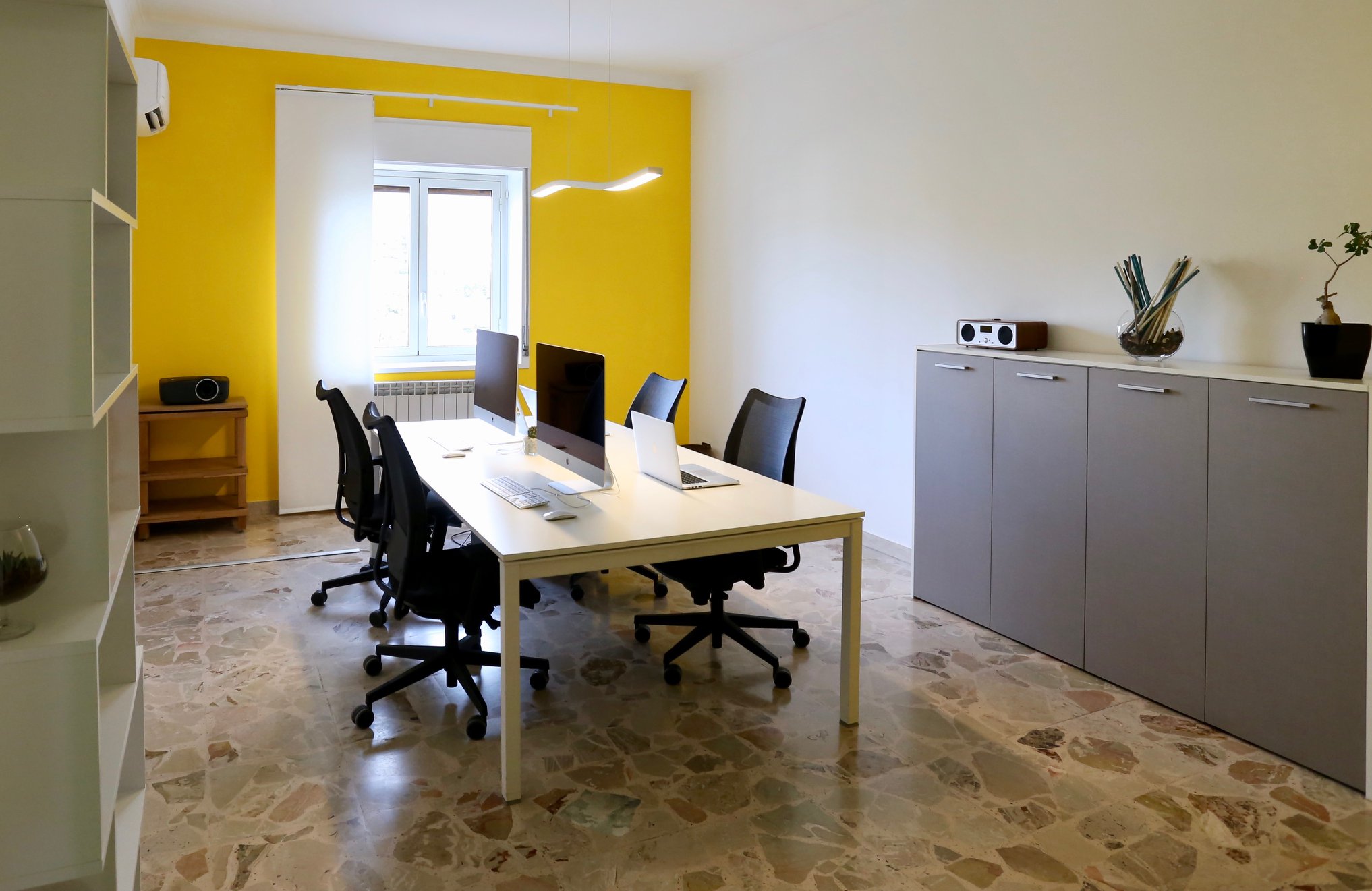 Private Offices for Rent in Catania | From €253/desk/mo