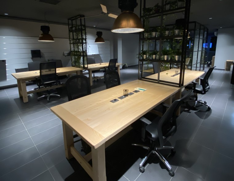 Coworking Space in Felino Pr | Flexible Desks from €284/mo