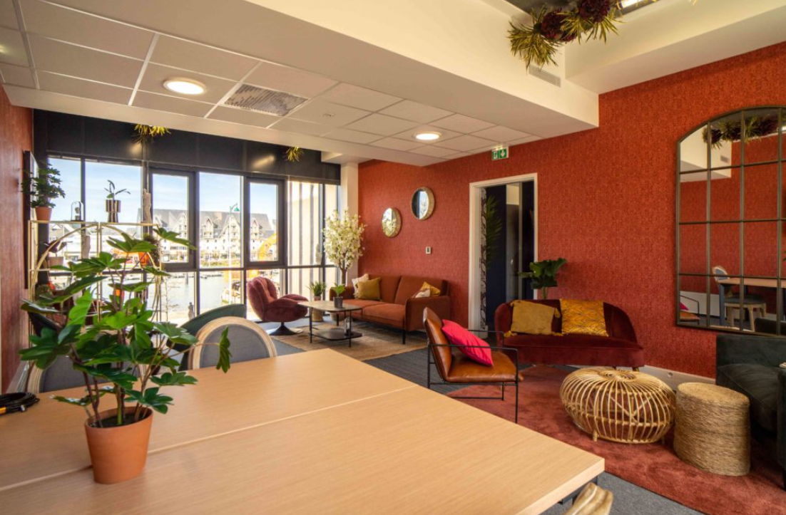 Office Space for Rent in Deauville | For Rent