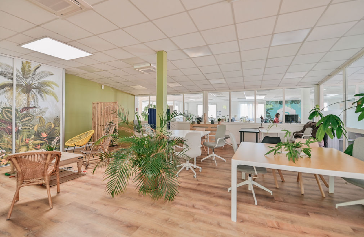 9 Person Private Office at 25 Rue De L'étoile Du Matin, Saint-nazaire ...