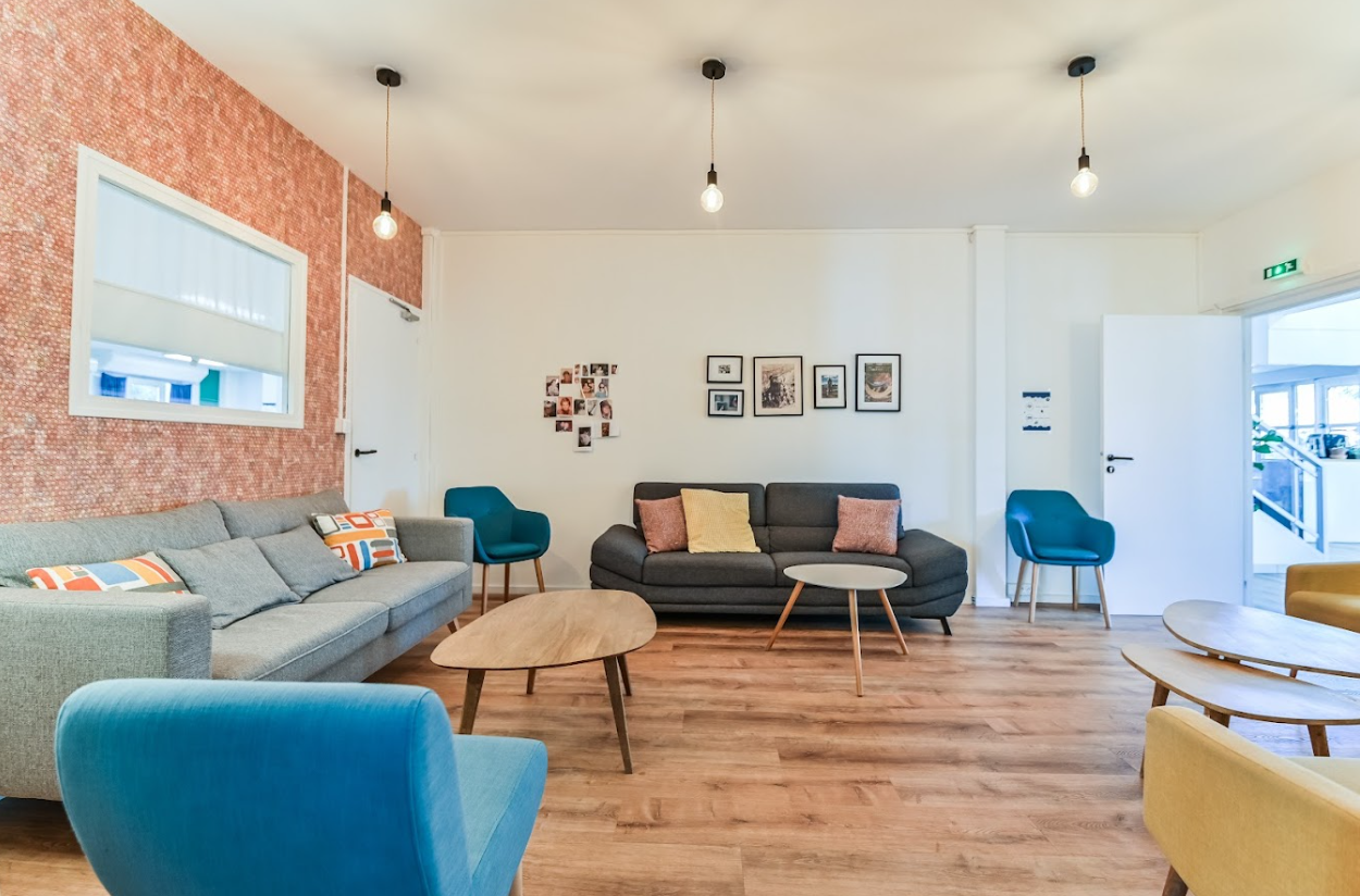 9 Person Private Office at 25 Rue De L'étoile Du Matin, Saint-nazaire ...