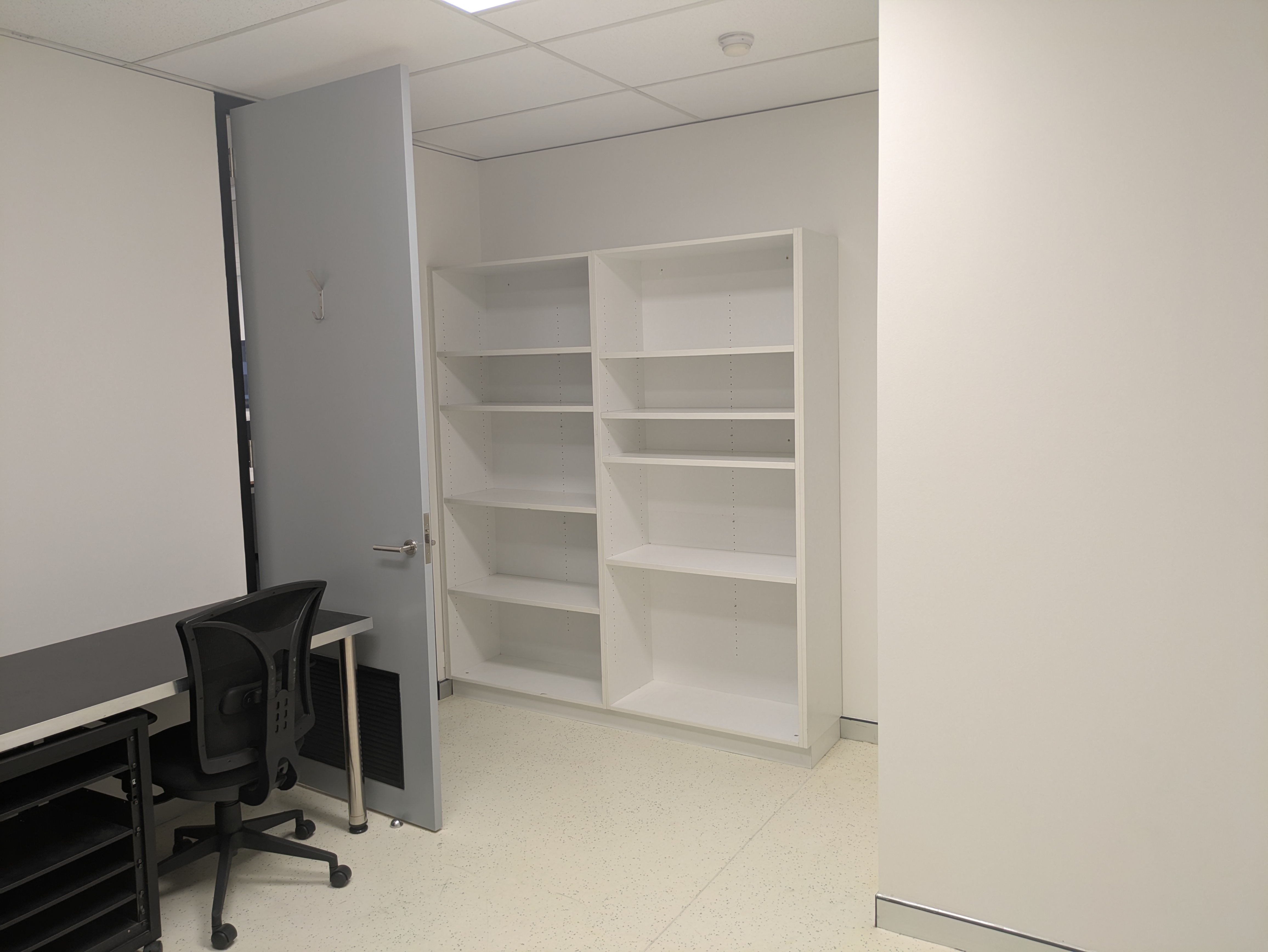 12 Person Sublet Office at 121 Walker Street, North Sydney | Office Hub