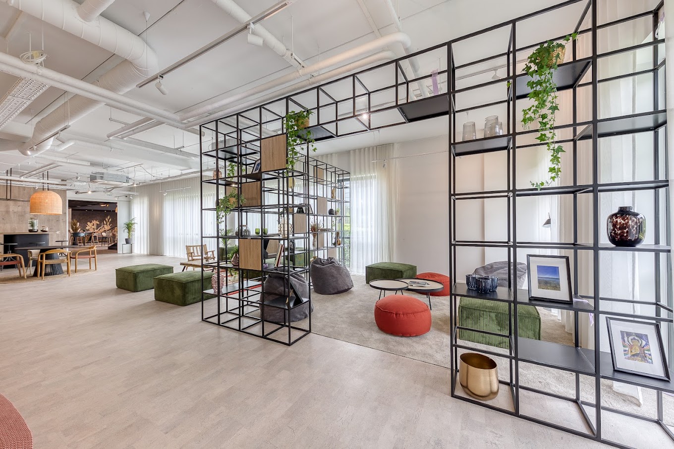3 Person Coworking Space at 2/4 Bd Michael Faraday, Serris | Office Hub
