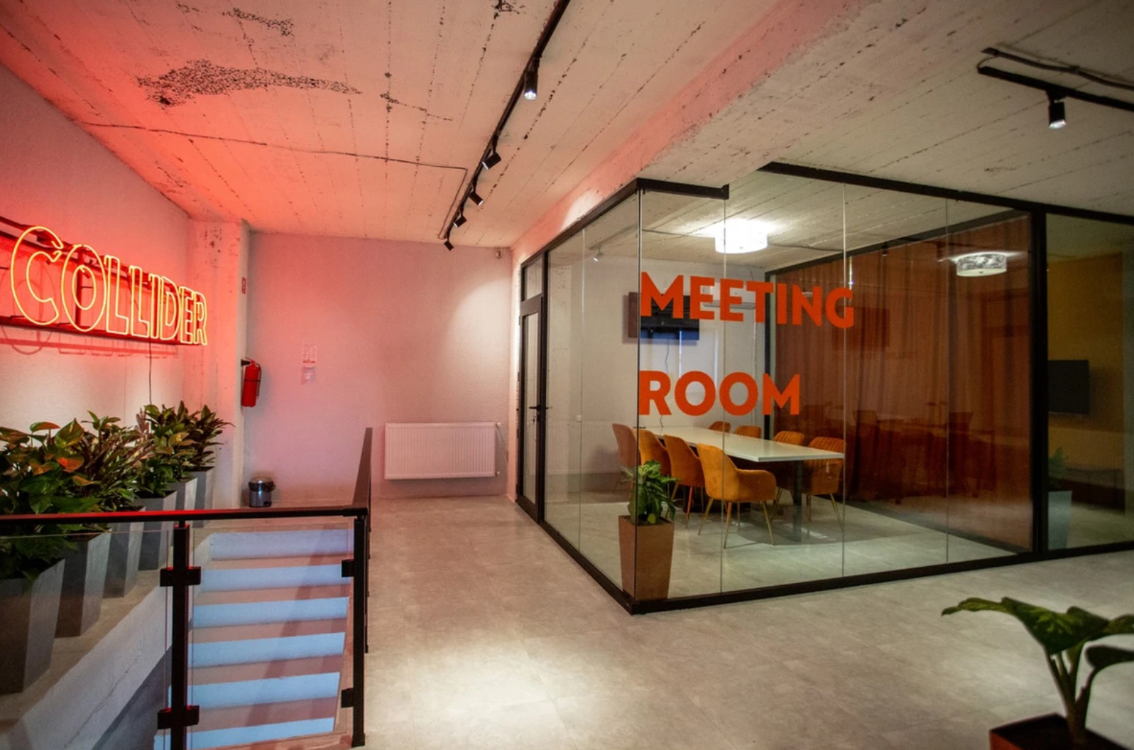 1 Person Coworking Space at 6 Nino Ramishvili St, T'bilisi | Office Hub