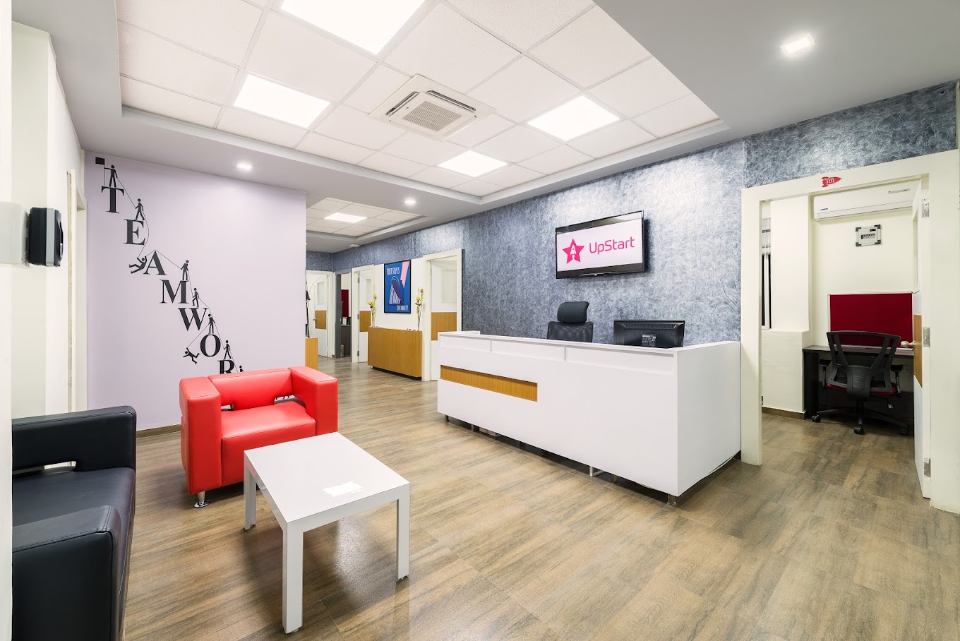 5 Person Coworking Space at Balaraj's Arcade Whitefield Main Rd ...