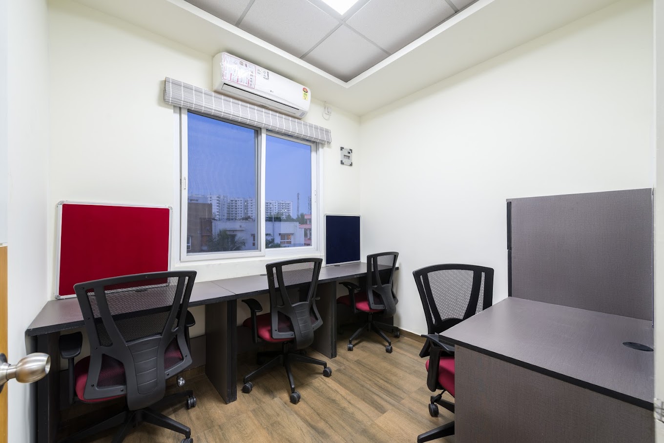 1 Person Private Office at Balaraj's Arcade Whitefield Main Rd Opposite ...