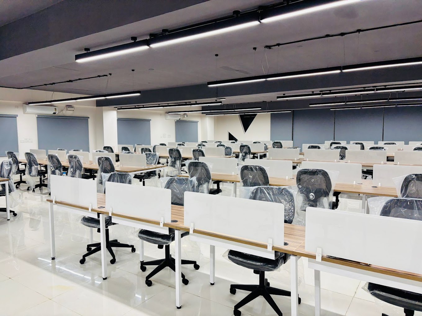 4 Person Coworking Space at Electronic city Phase 2 Kiadb Layout Phase ...