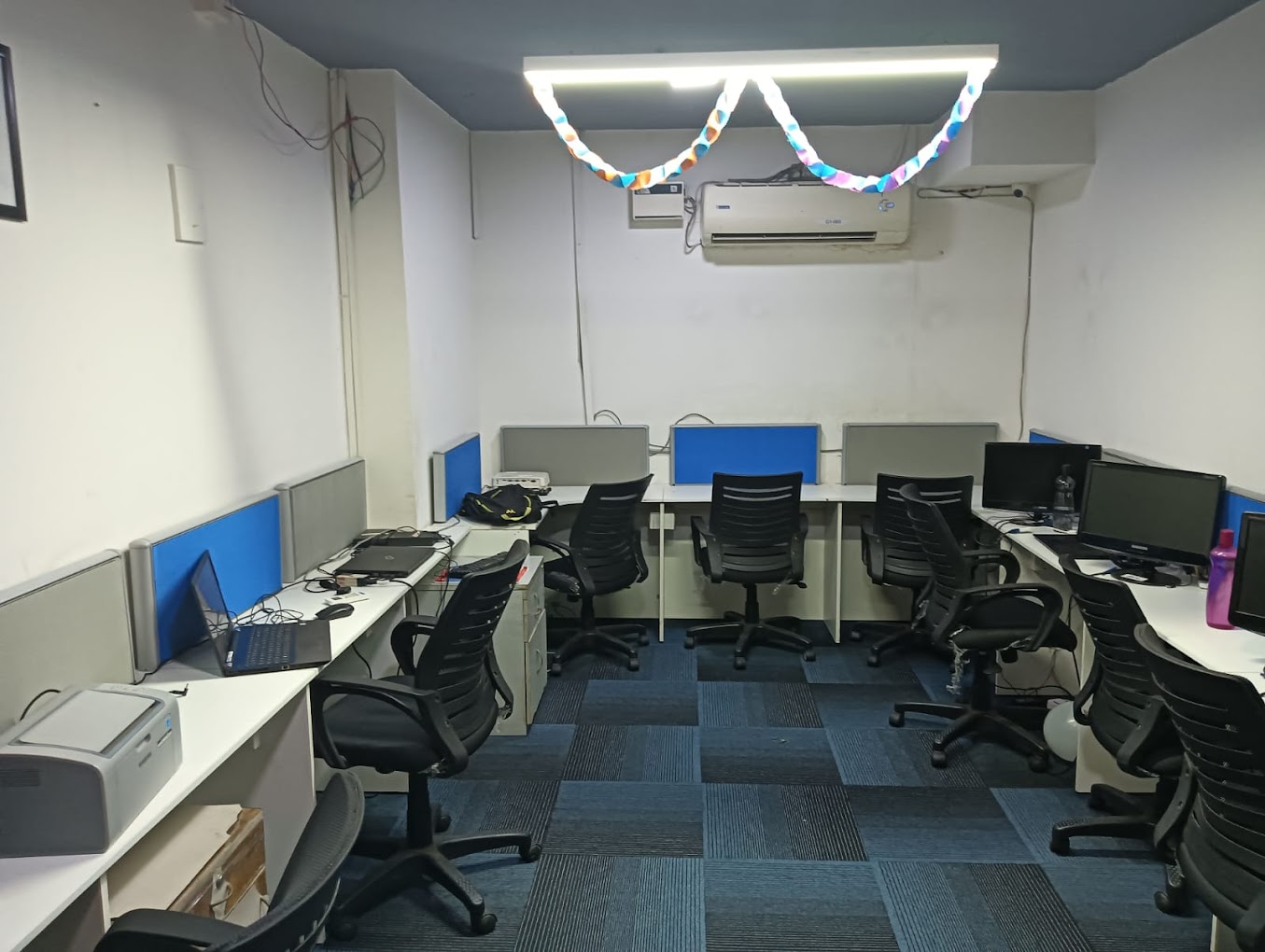 1 Person Coworking Space at W/15 N Main Rd C-sector Anna Nagar West ...