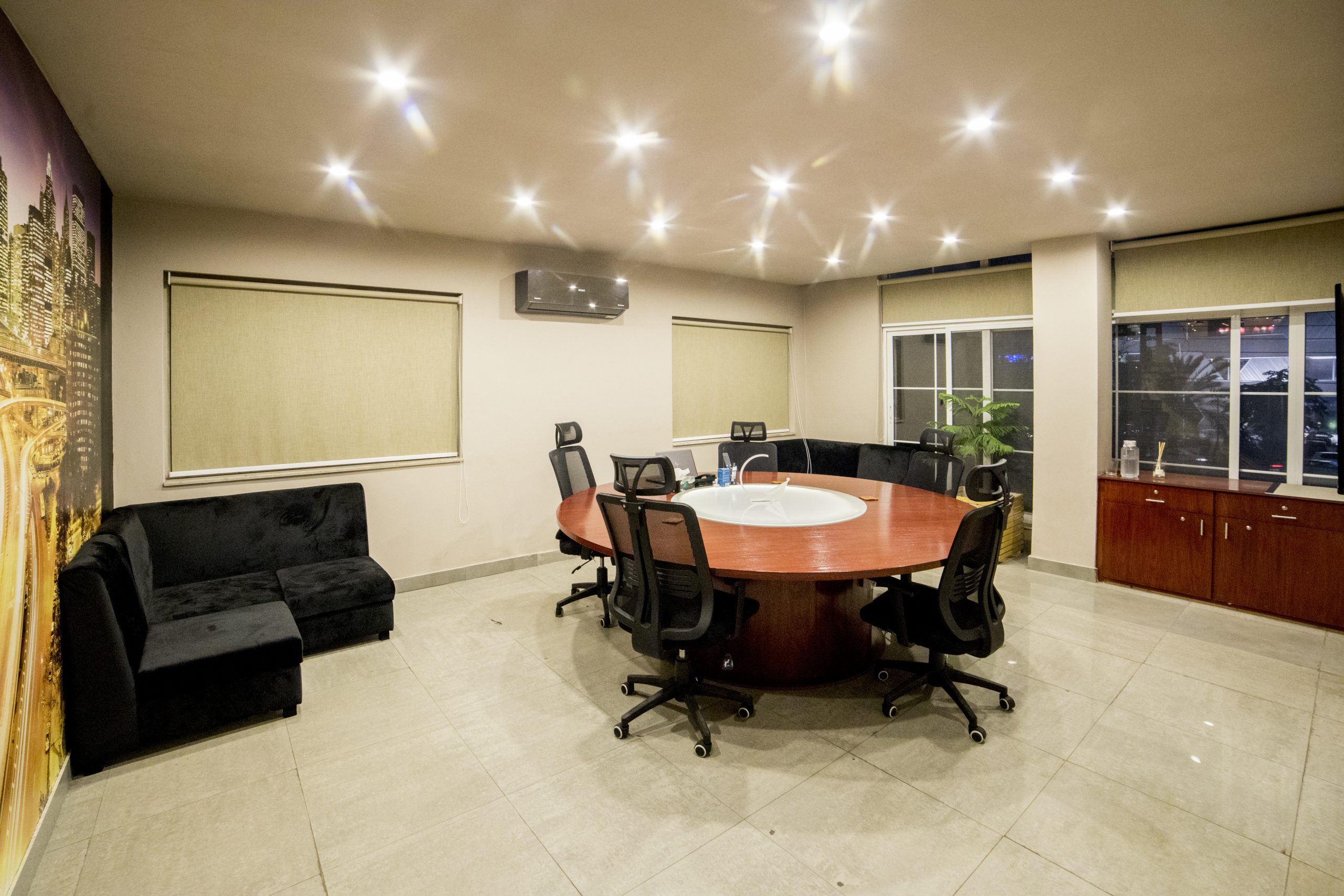 2 Person Coworking Space at 69-B Main Blvd Gulberg Block H Gulberg 2 ...