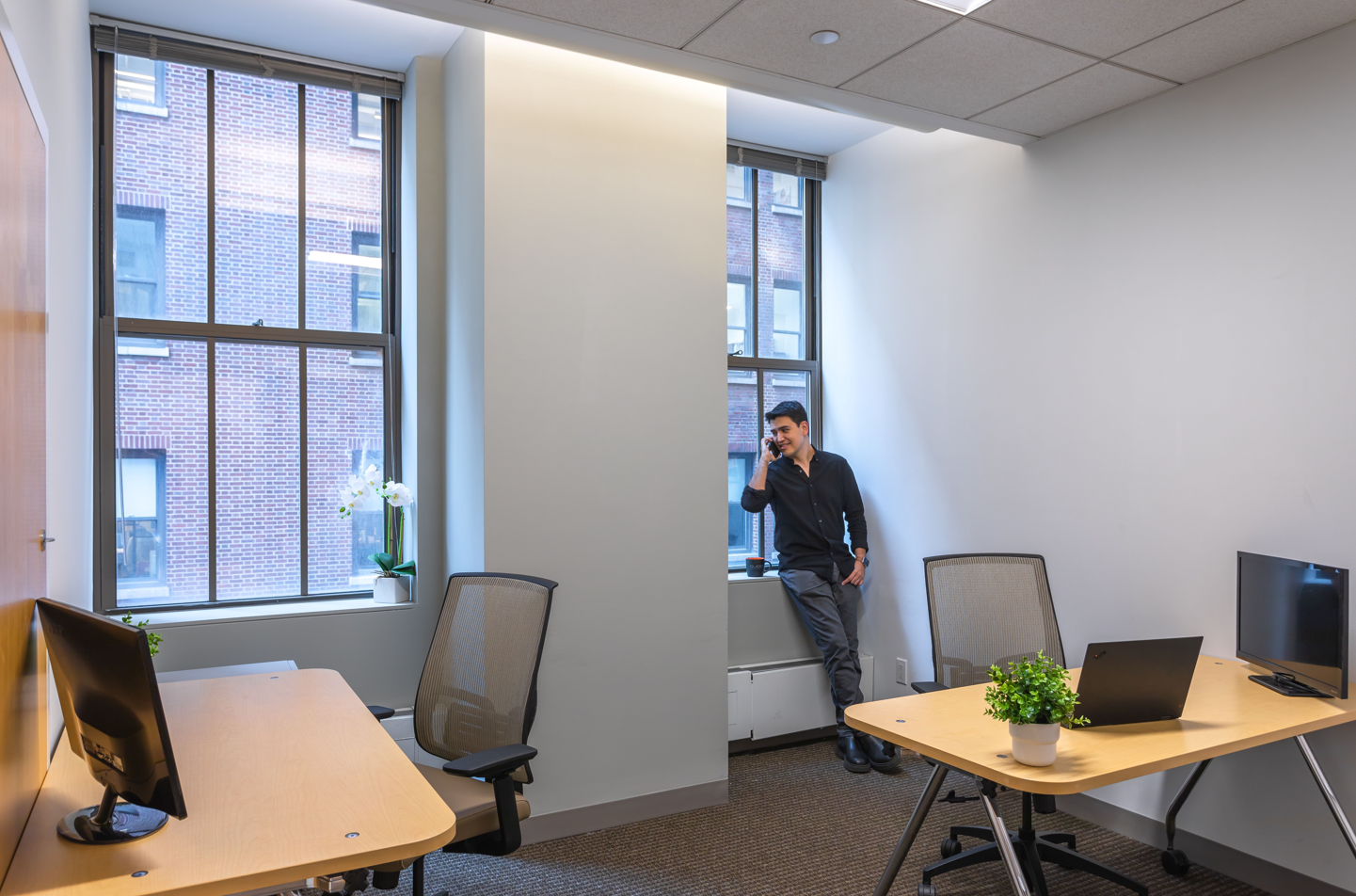 5 Person Private Office at 48 Wall Street, New York | Office Hub