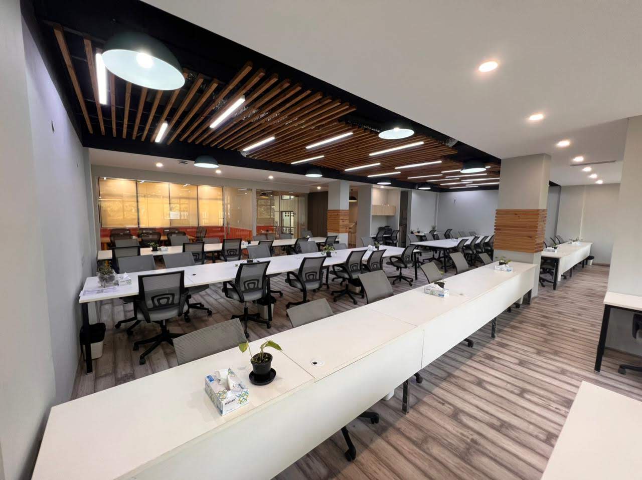 200 Person Private Office at B-17 Institutional Area Sector 32 ...
