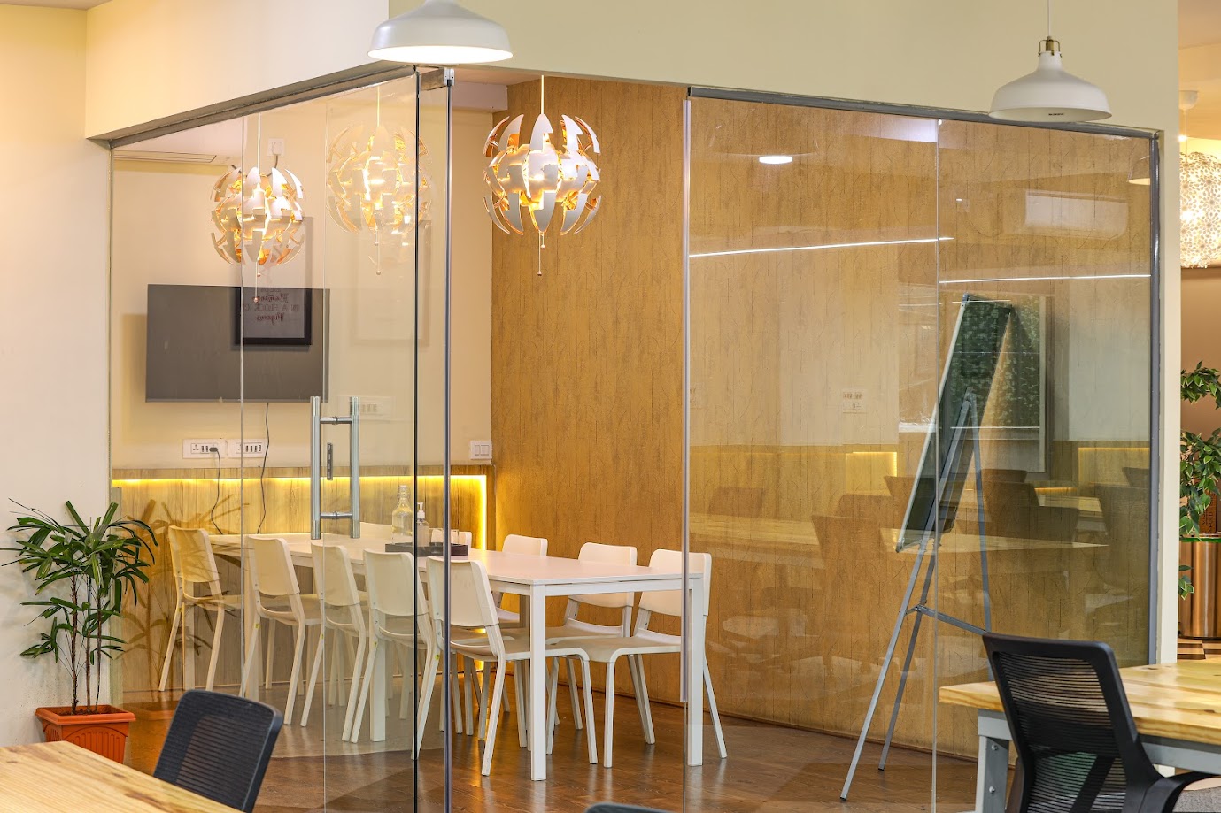 7 Person Coworking Space at L-141 5th Main Rd Sector 6 Hsr Layout ...