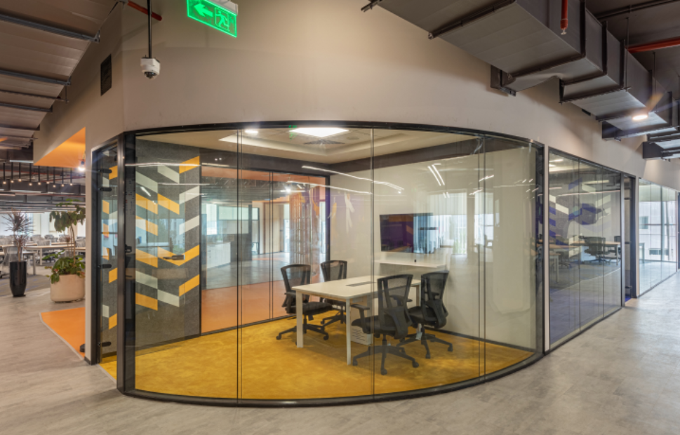 500 Person Private Office at Raheja Mindspace It Park Building No 12-a ...