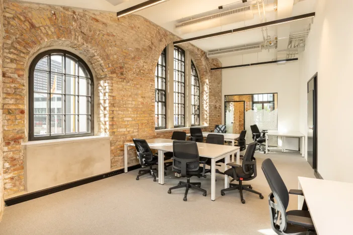 7 Person Private Office at 120 Cornwall St S, Glasgow | Office Hub