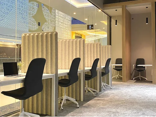 1 Person Coworking Space at 1 King Abdulaziz Road, Riyadh | Office Hub