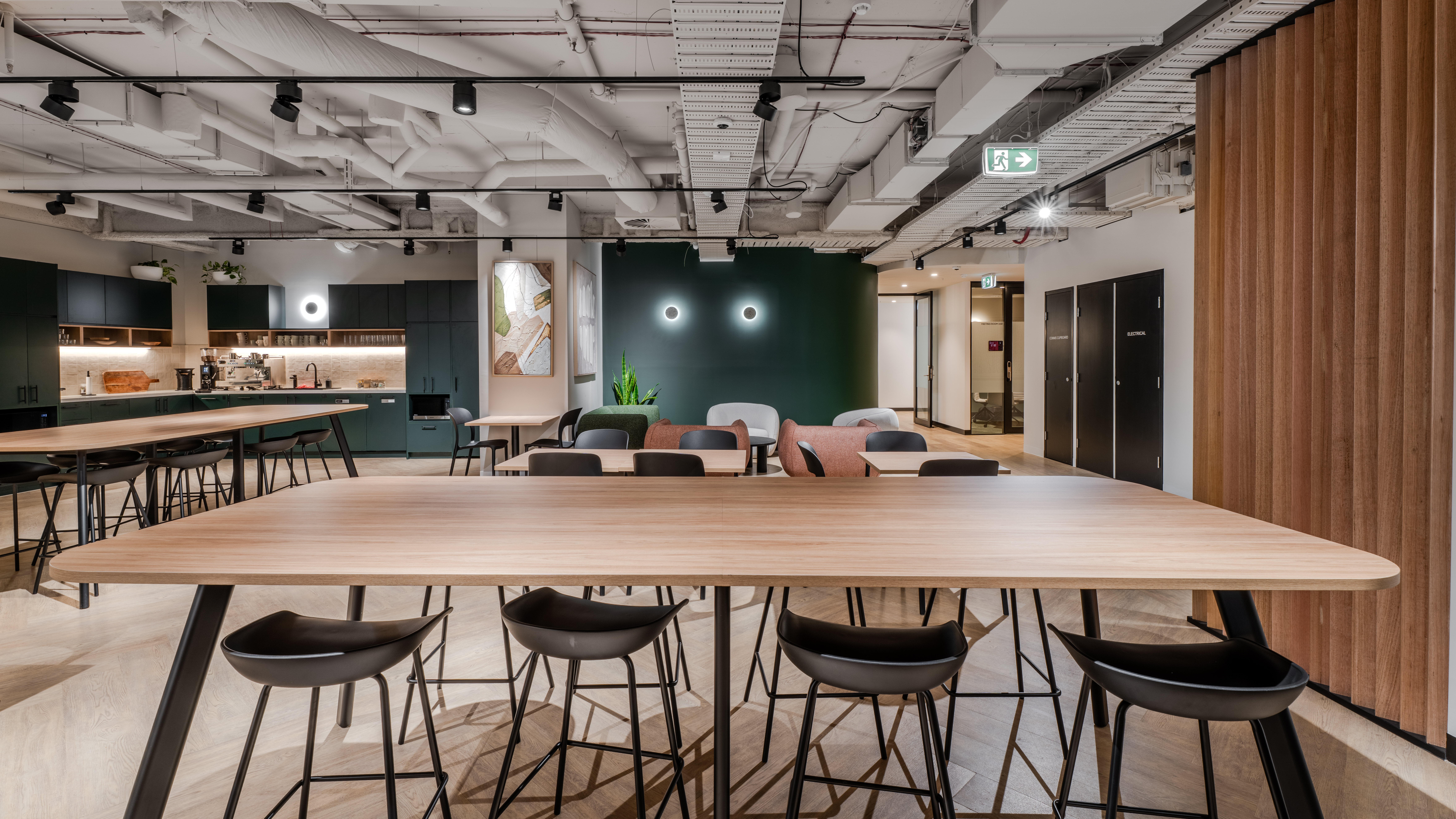 8 Person Private Office at 333 Kent Street, Sydney | Office Hub