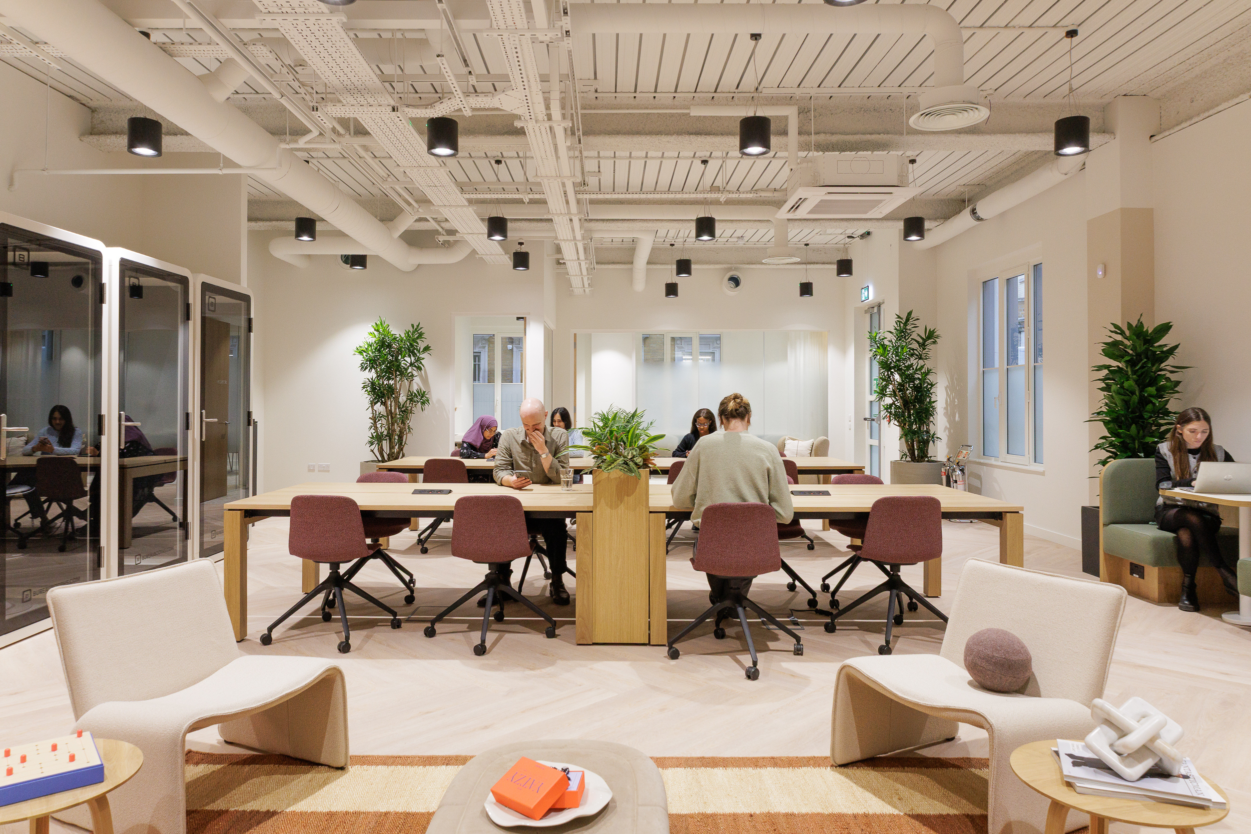 20 Person Private Office at 15-17 Furnival Street, Greater London ...