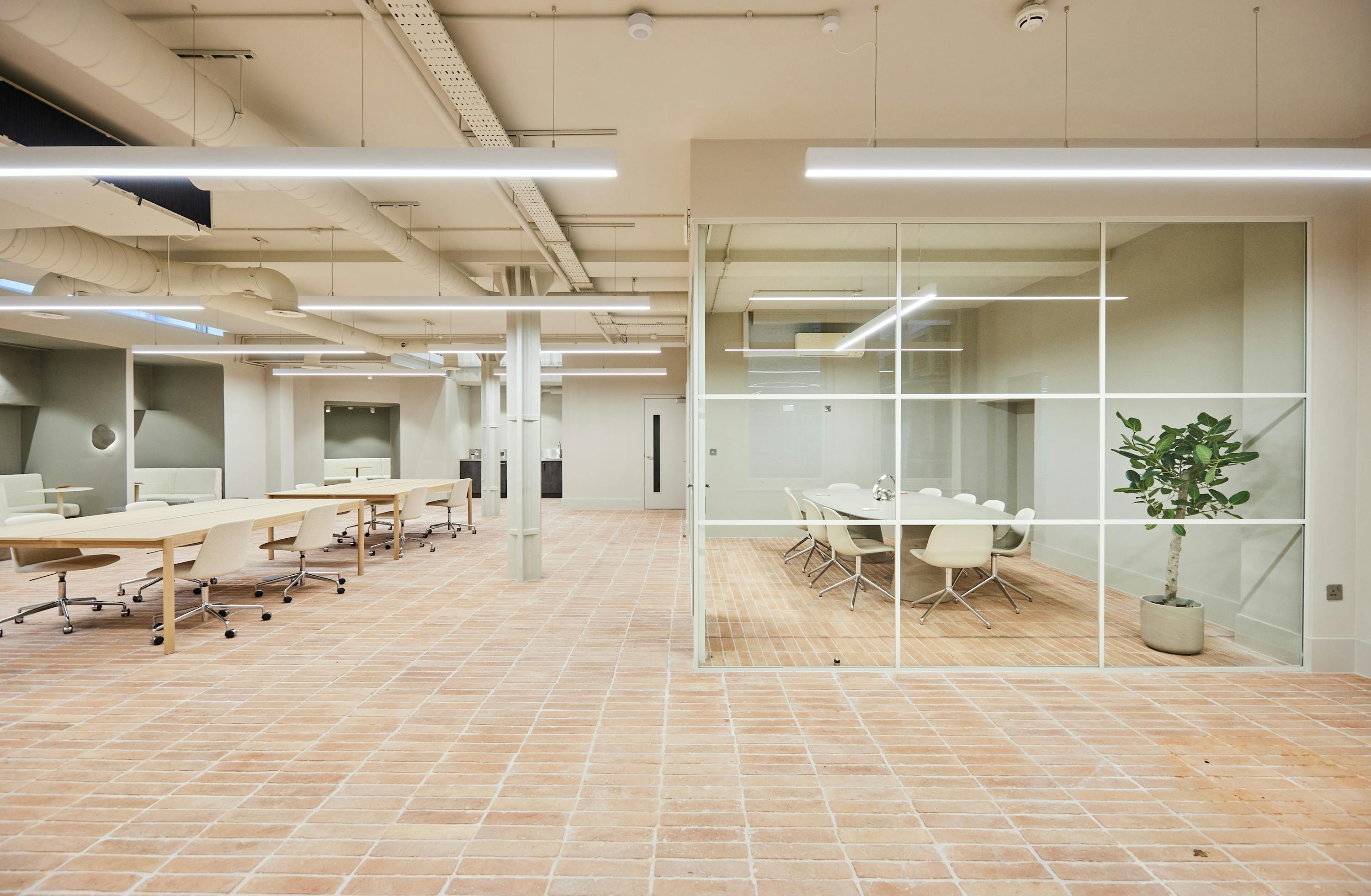 62 Person Managed Space at 60 Ironmonger Row, Greater London | Office Hub