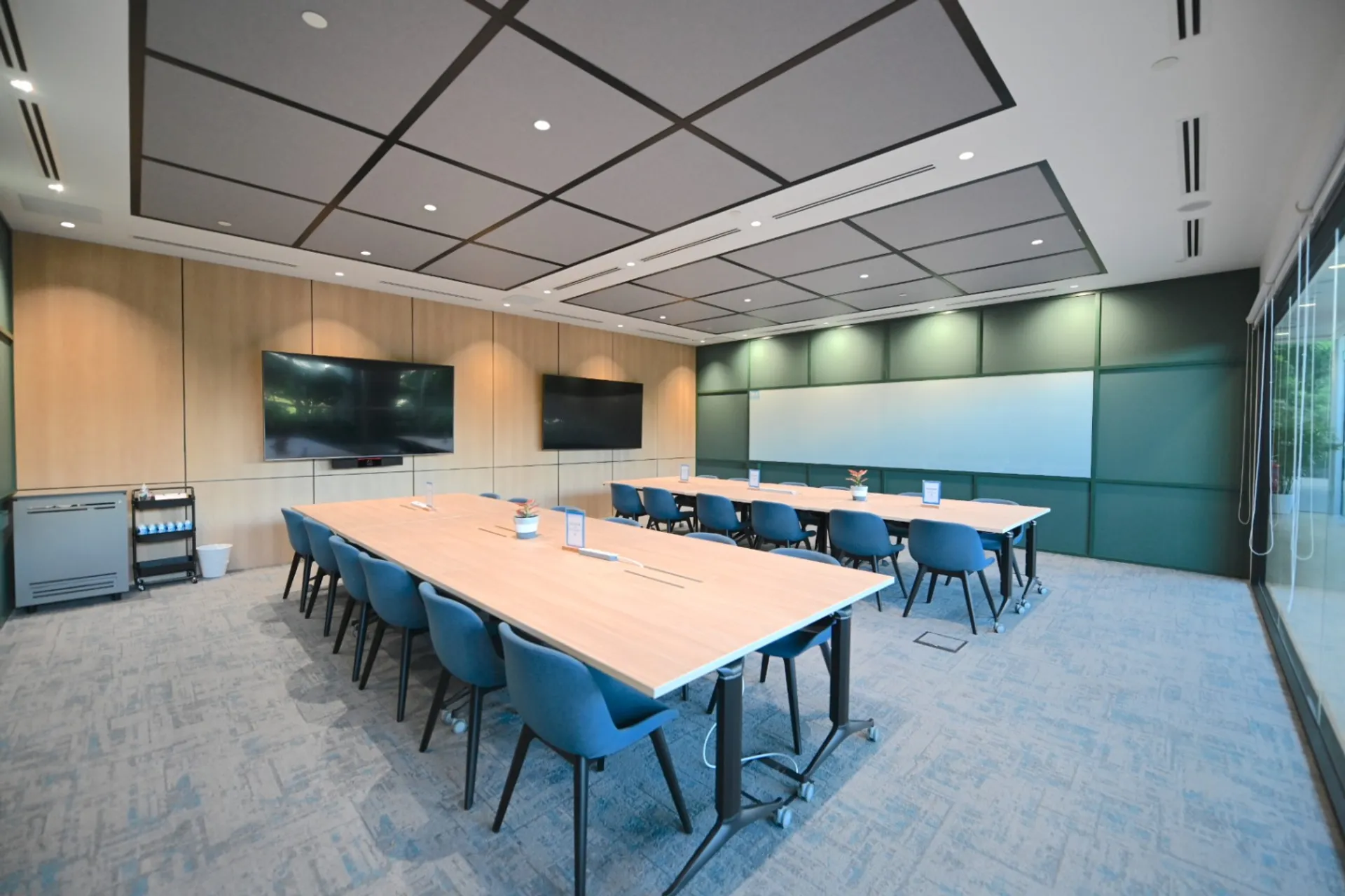9 Person Private Office at 9 North Buona Vista Drive, Singapore ...