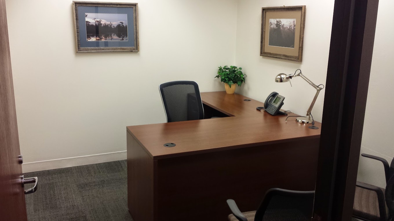 1 Person Private Office at 77 West Wacker Dr, Chicago | Office Hub